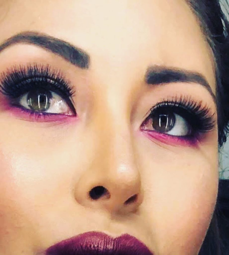 [UPDATED] 40 Halo Eye Looks for a Gorgeous Gaze